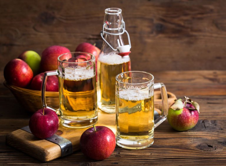 Vyzkoušejte náš osvědčený recept na domácí cider | Recepty prima nápadů