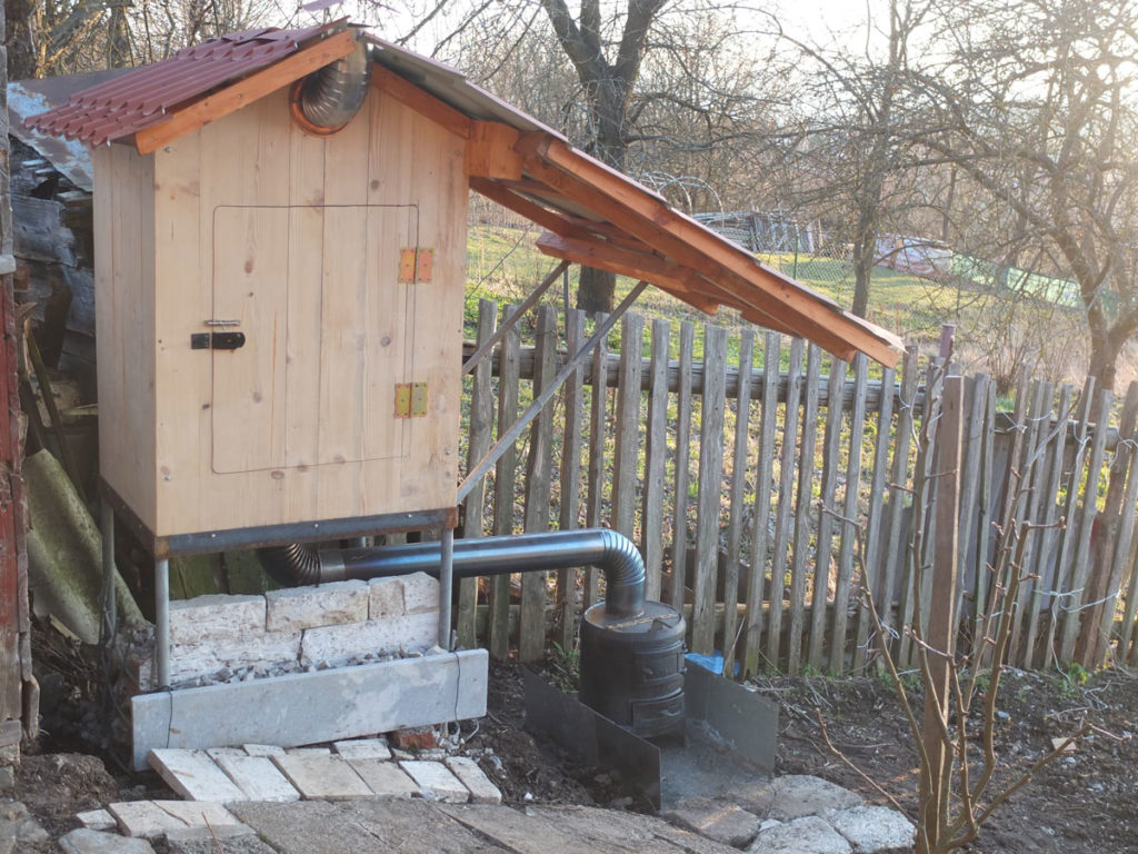 Návod na postavení domácí udírny od kutila Štefana | Recepty prima nápadů